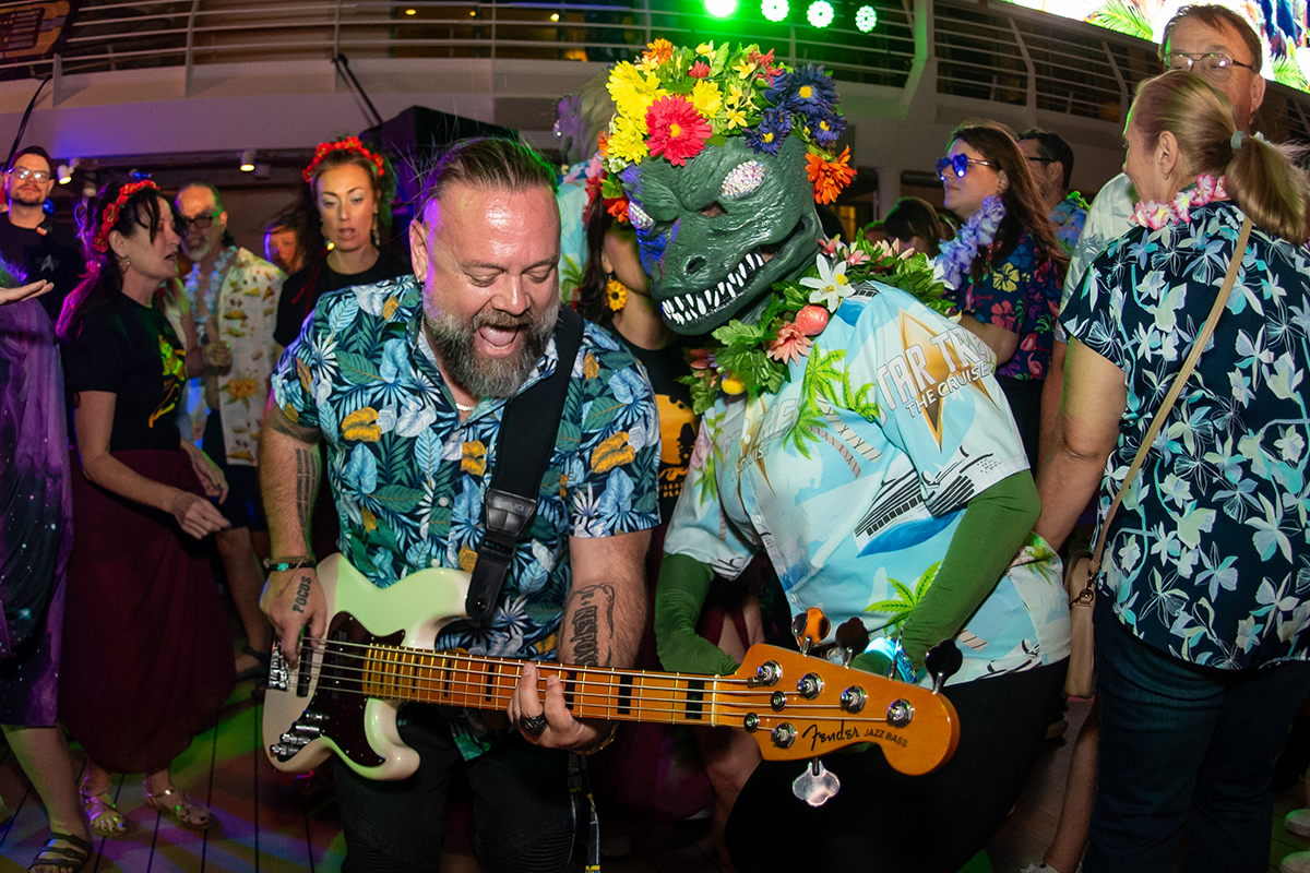 ‘Star Trek:’ A Voyage Through Space and Pop Culture - Entertainment ...